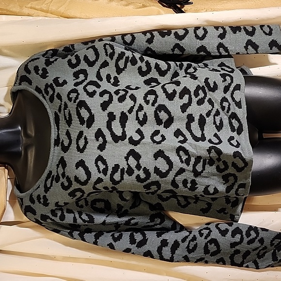 NY Collection | Sweaters | Nwt Leopard Print Sweater | Poshmark